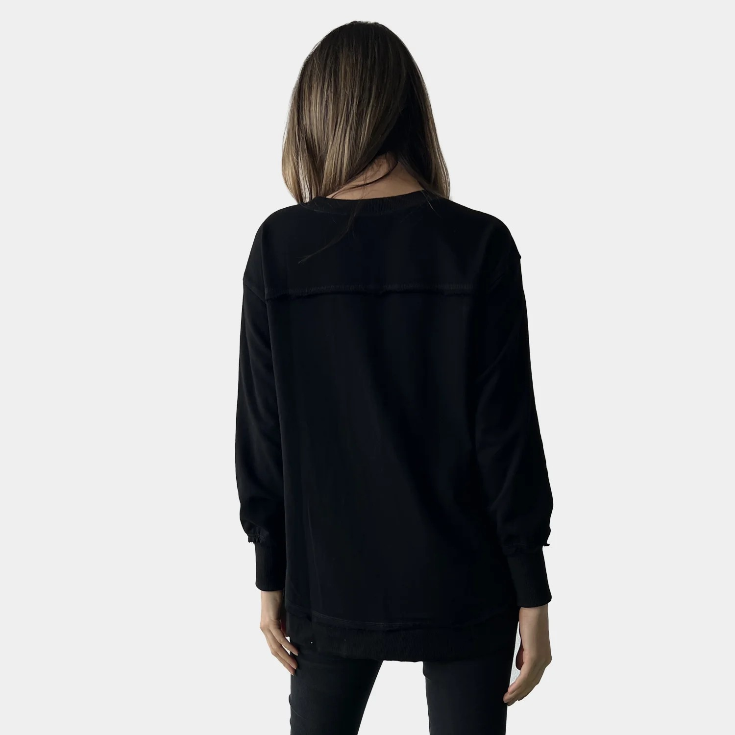 AMYIC Sweater- Black | Belle Mode